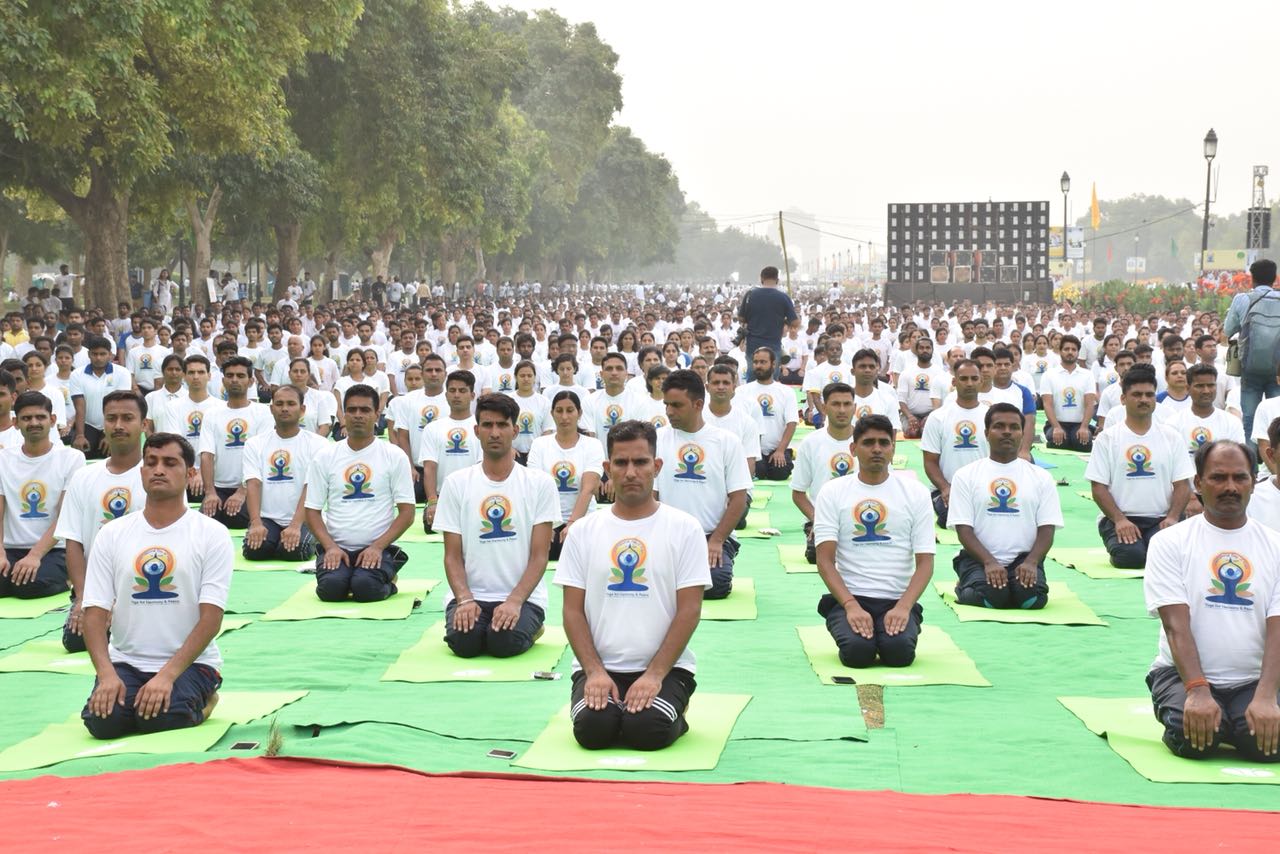 9 Wonder Health Benefits Of Vajrasana (Thunderbolt Pose)